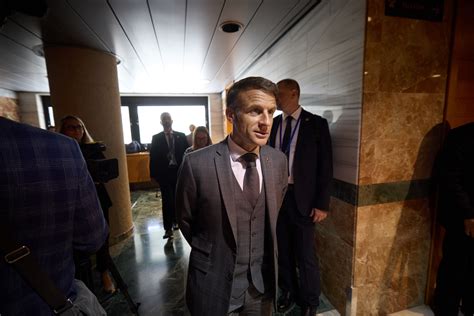 Візит Президента України до Іспанії для участі в ІІІ саміті Європейської політичної спільноти