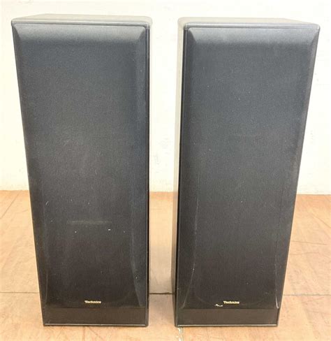 Lot Pair Of Technics 3 Way Floor Speakers
