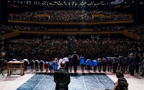 Нова концертна зала Имаме зала 1 на НДК нека да я ремонтираме Ndk