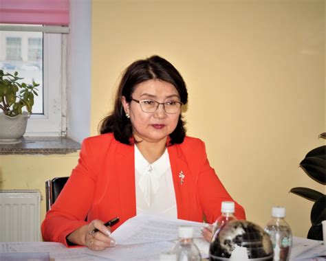 Монголын Монголын эрүүл мэндийн ажилтны ҮЭ ийн холбоо