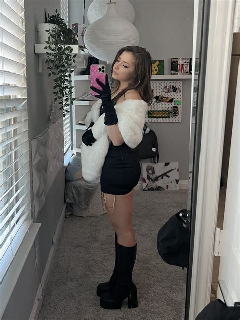 Live Gxr Shorty🫧 On Twitter Lil Sneak Peak … A Gangsters Wife 🤍🎃