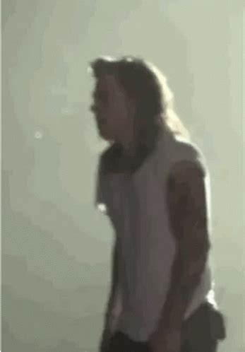 Harry Styles Dance Gif Harry Styles Dance Live Discover Share Gifs