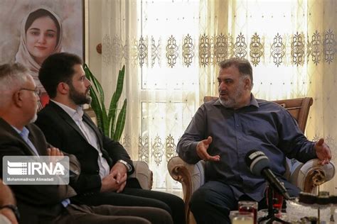 دیدار مدیر عامل ایرنا با خانواده ریحانه یاسینی ایرنا