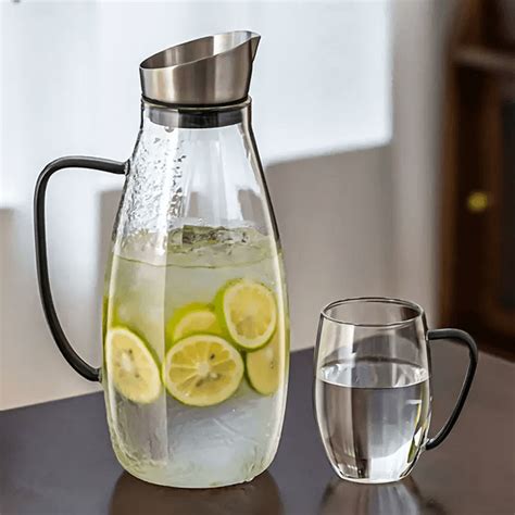 Supply 2 Litre Large Glass Water Beverage Jug With Lid Spout Wholesale