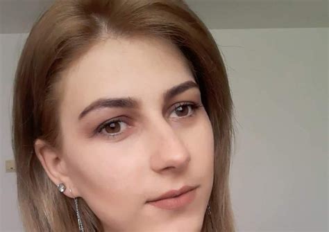 Ea Este Ionelia Femeia Din Vrancea Care A Fost înjunghiată De Soţul Ei