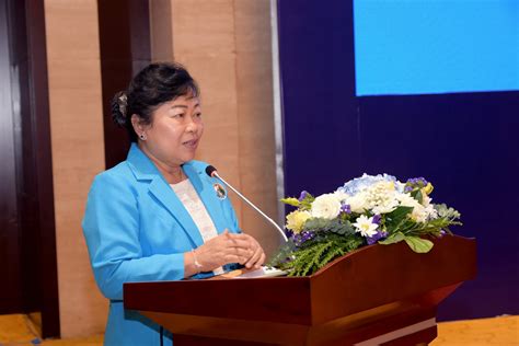 Mpt ກະຊວງເຕັກໂນໂລຊີ ແລະ ການສື່ສານ ແລະ ສູນກາງສະຫະພັນແມ່ຍິງລາວ