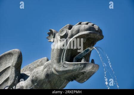 Klagenfurt Lindwurm Lindwurmbrunnen Lindwurm Vogelsang Wappentier
