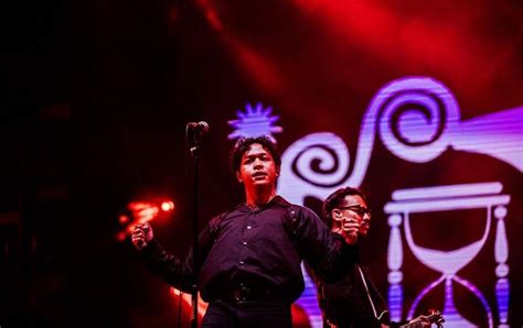 Profil Baskara Putra Istri Agama Dan Perjalanan Kariernya Dewatiket