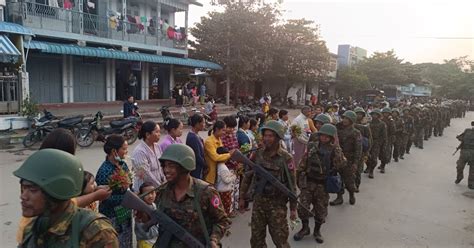 Myanmarnationalpost ကောလင်းမြို့အတွင်း ကျားဘီလူးစစ်ကြောင်း ဝင်ရောက်ရှင်းလင်းလျက်ရှိ