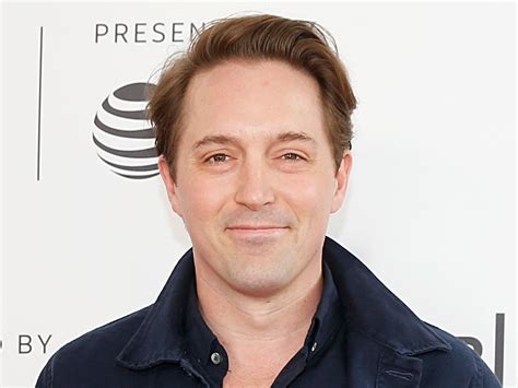 Beck Bennett Out At ‘snl Cecily Strong Returns