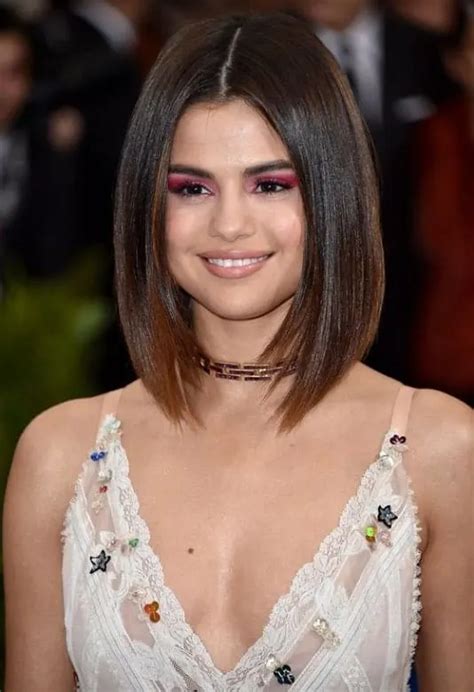 18 Impressive Middle Part Bob Hairstyles For Women