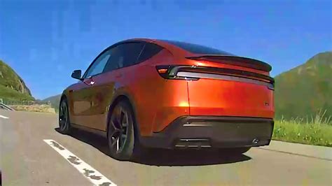 테슬라가 또 해냈다 제로백 3초의 역대급 전기 Suv 마침내 실물 공개