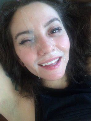 Anyone Else See The Eiffel Tower Porn Pic