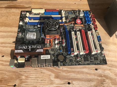 Intel Core2Extreme QX9650 Quad Core 3 00 GHz Socket 775