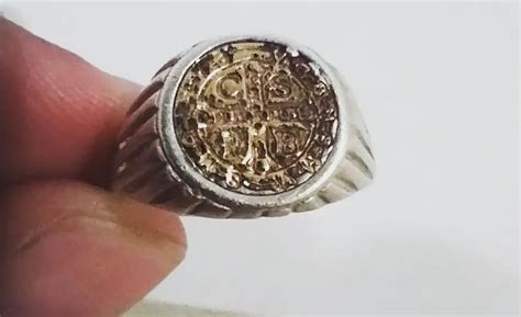 La historia del buscador de tesoros de las playas de Villa Gesell el día que devolvió una