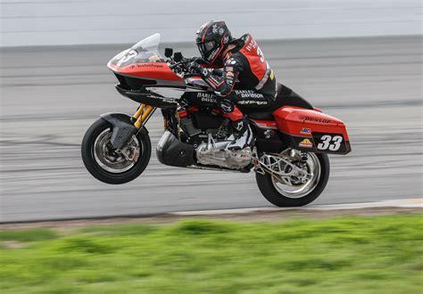 Motoamerica Previews Cota King Of The Baggers Races Roadracing World Magazine Motorcycle
