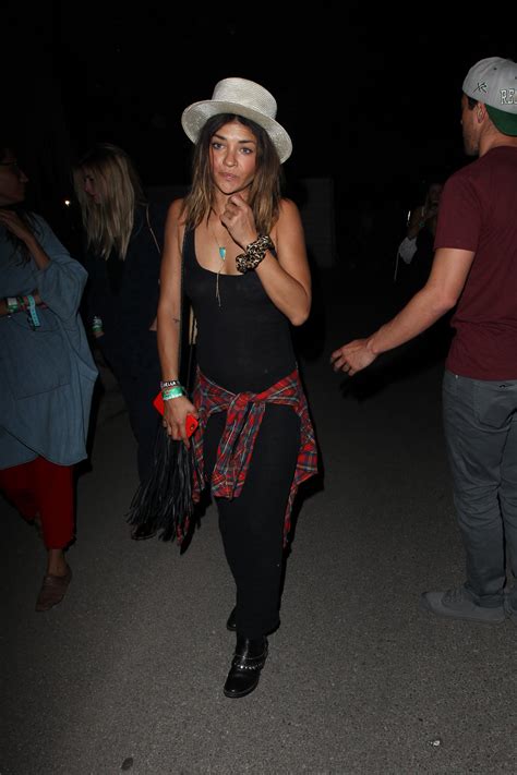 Naked Jessica Szohr Added By Pepelepu