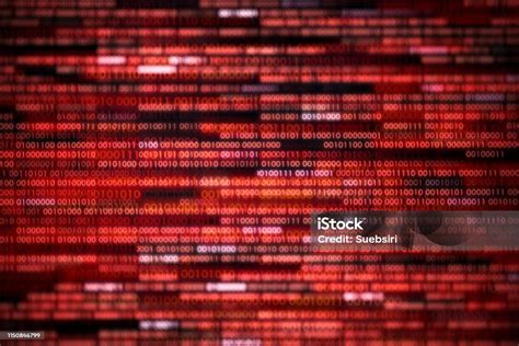 네트워크가 해킹 당한 경우 손상 된 데이터 누락 된 조각이 있는 빨간색 이진 코드입니다 컴퓨터 기술 문제 바이러스 오류 다크 넷과 해킹 배경 컴퓨터 범죄에 대한 스톡 사진