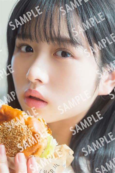 画像26 35 日向坂46上村ひなの、美ヒップ際立つ水着姿解禁 1stソロ写真集パネル展開催決定＜そのままで＞ モデルプレス
