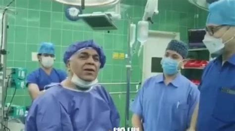 بیژن خاوری، خواننده قدیمی در اتاق عمل زیر آواز زد نماشا