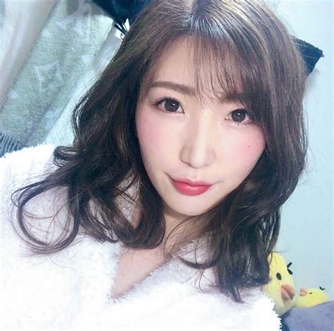 Tomomi Morisaki Celebrities