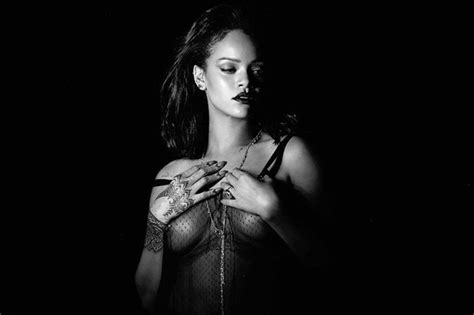 Rihanna Tits Pic