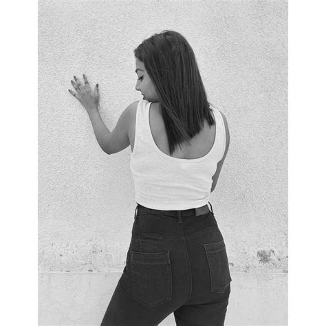 Mini 🌸 Looking Hot Is My Hobby And I Love To Do It Everyday🖤 Instagram