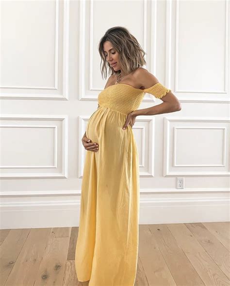 50 Maternity Outfits At All Price Points Hello Fashion Maternity