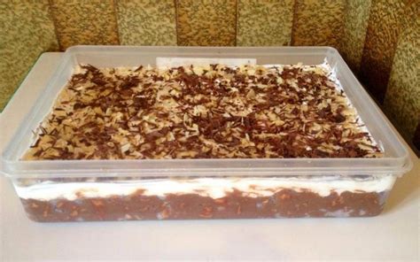 ΣΟΚΟΛΑΤΕΝΙΟ ΓΛΥΚΟ ΨΥΓΕΙΟΥ ΜΕ ΜΠΙΣΚΟΤΑ