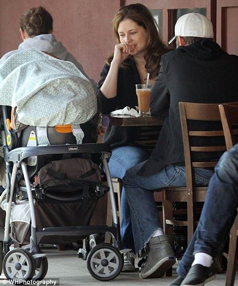 Jenna Fischer Leanbh Weston Jenna Fischer Gives Birth To A Son Weston