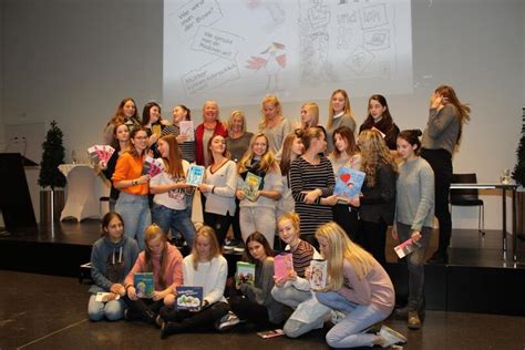 Wimmer Elfriede Autor Innenporträts Iglesen