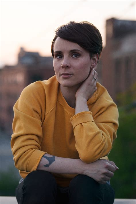 Pascale Picard Embauche Une Célébrité