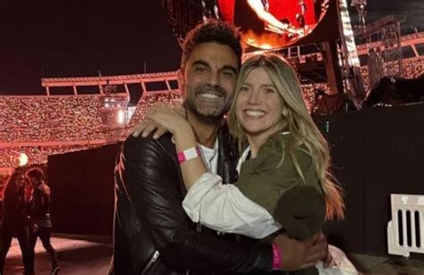 La Rom Ntica Postal De Laurita Fern Ndez Y Su Nuevo Novio Peluca Mis Ojeras Y Vos Infobae