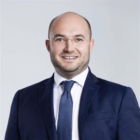 Правосъдният министър се зае с частен случай на имотна измама с 90 годишна жена Lupa Bg