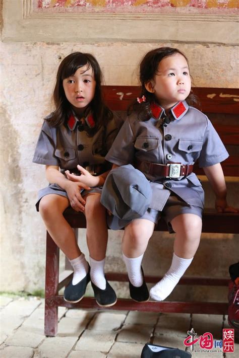 爸爸3夏天娜娜成 蜜糖姐妹花 军训甜照萌萌哒 每日头条