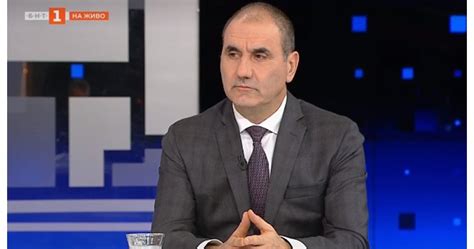 Цветанов Политикът Радев има различна позиция от летеца Радев относно Ф 16