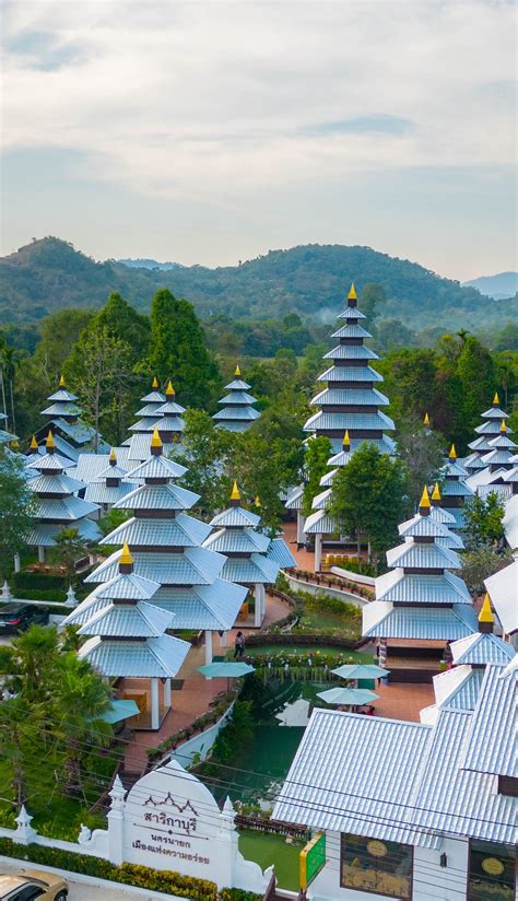 ที่พักนครนายก คนละ 1 800 บาท ที่พักนครนายก คนละ 1 800 บาท ฟรีบุฟเฟต์ซีฟู๊ด เติมไม่อั้น