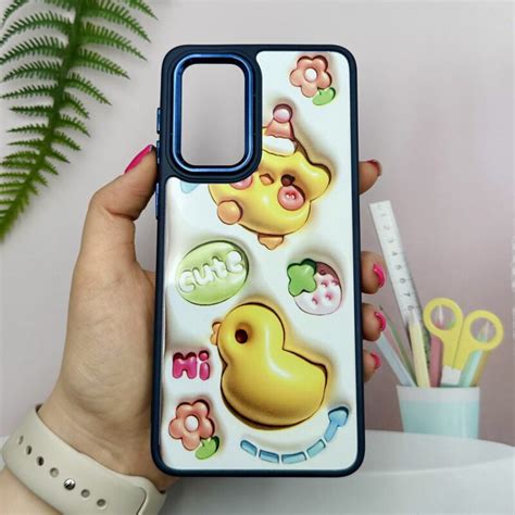 قاب گوشی Galaxy A33 سامسونگ دور سیلیکونی متال طرح سه بعدی عروسکی جوجه