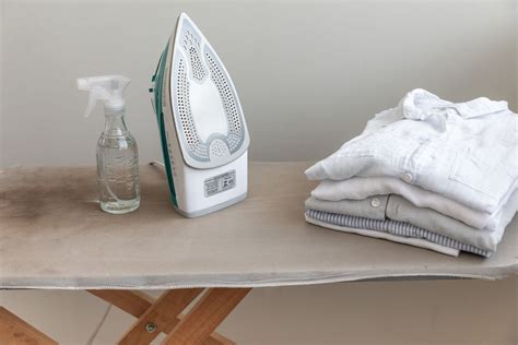 How To Iron Clothes 4 Simple Steps
