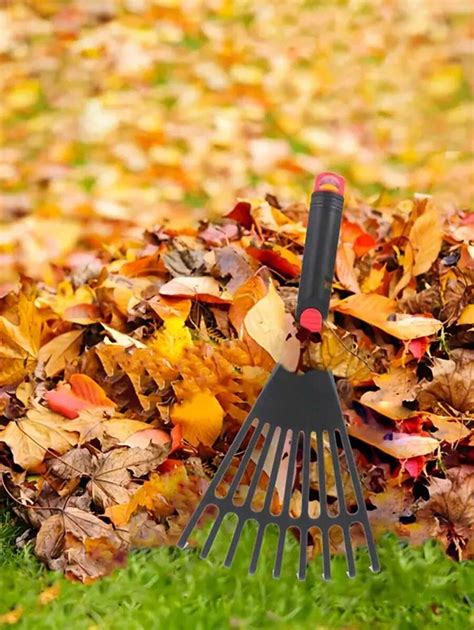 Plastic 9 Tooth Weeding Rake Flat Steel Rake For Clearing Fallen Leaves Debris Garden Tool