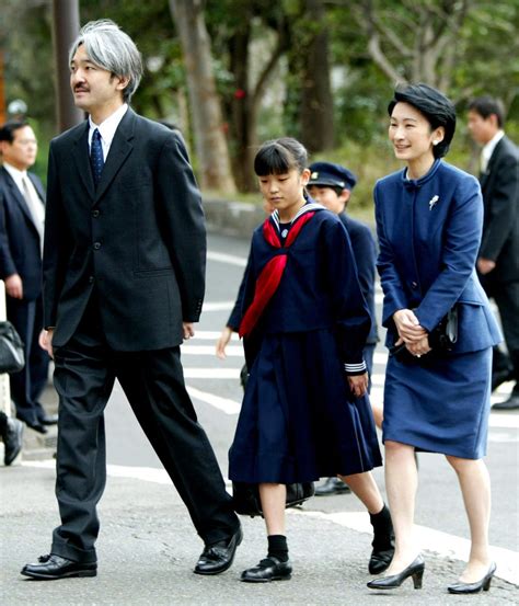 La Royal De Incógnito Como La Exprincesa Mako Komuro De Japón Escapó