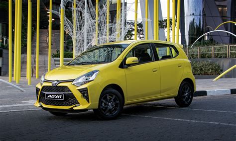 Toyota Agya Hatchback Strolls Into Sa Market Double Apex