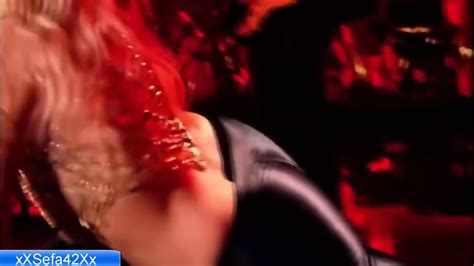 Shakira Sexy Shake Live From Paris Eporner