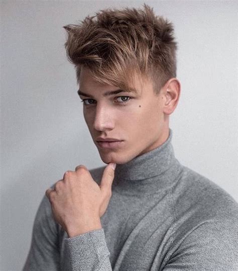 Galerija Slika Patrik Cvetko Bio Je Zvijezda Modne Scene Predrasude O Muškim Modelima Su