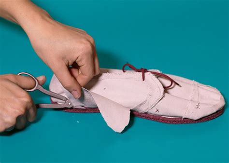 Disposable Canvas Layers Rejuvenate Model 1 Shoes By Lou Moria