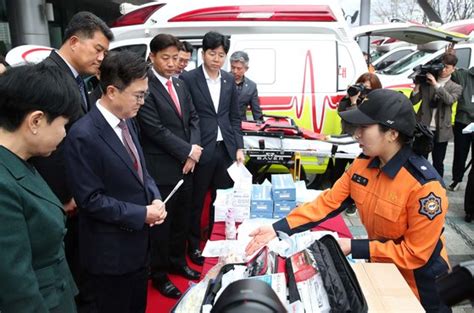 306만㎞ 달리며 12만명 구한 구급차 15대…라오스서 車生 2막 중앙일보