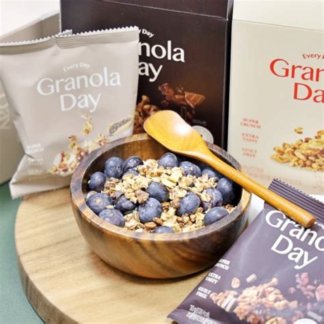 아침식사 메뉴 오트밀 귀리 그릭요거트 그래놀라 먹는법 네이버 블로그