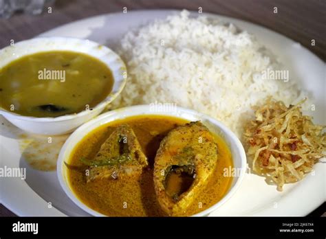 Bangladesh rice meal hi-res stock photography and images - Alamy