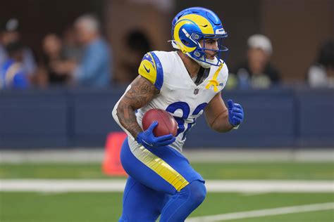 Updated Jaguars Running Back Depth Chart After Tank Bigsby Trade Cody