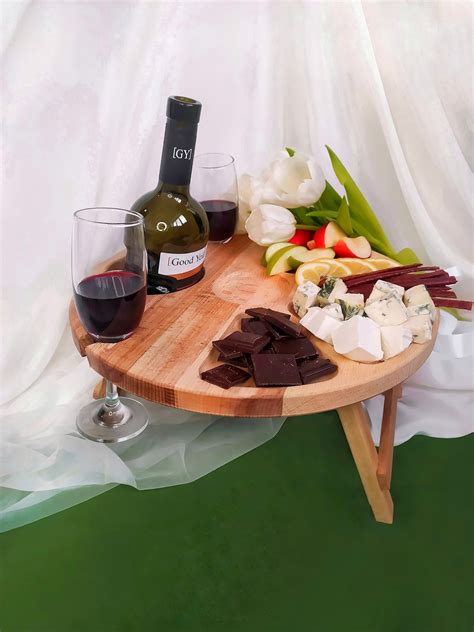 Винний столик з дуба та бука столик для вина менажниця 340 грн Посуд кухонне приладдя